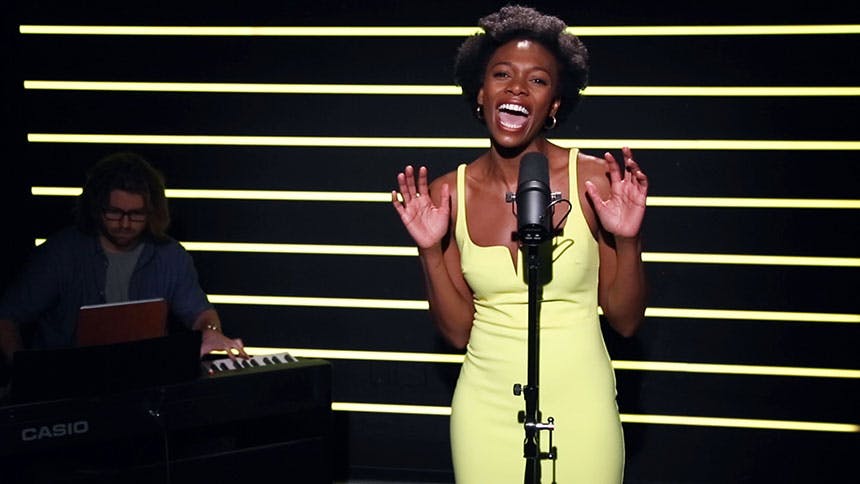 Girl From The North Country Star Kimber Elayne Sprawl Sings Her Dream ...